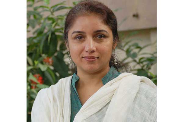 Move over Pragati, Pavitra..Revati is back - Telugu 360