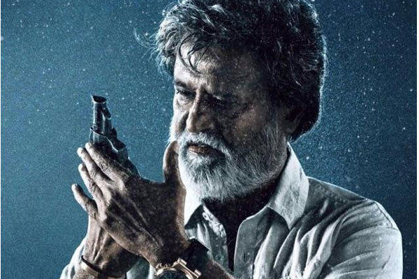 Rajinikanth Watches the First Premiere of Kabali