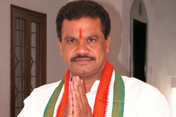 Komatireddy Venkat Reddy to be next TPCC chief?