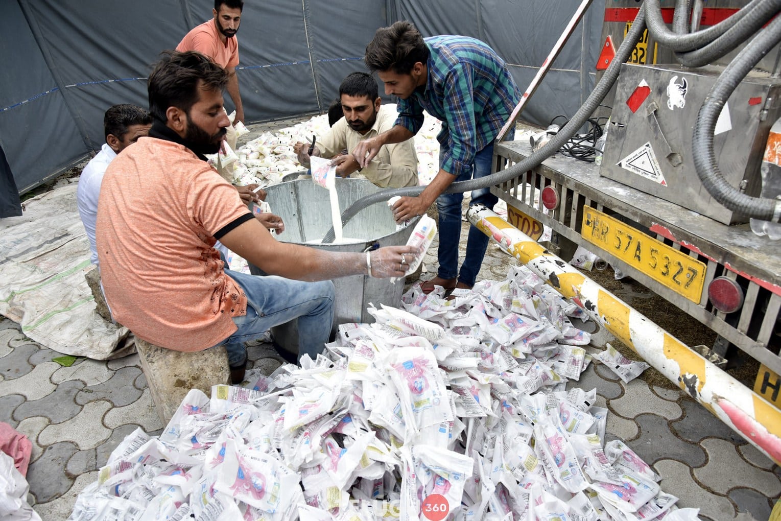 Jattu engineer Premiere show