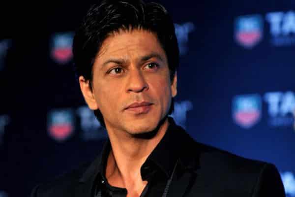 SRK's smart move: Averts 'Jab Harry Met Sejal' clash with 'Toilet...'