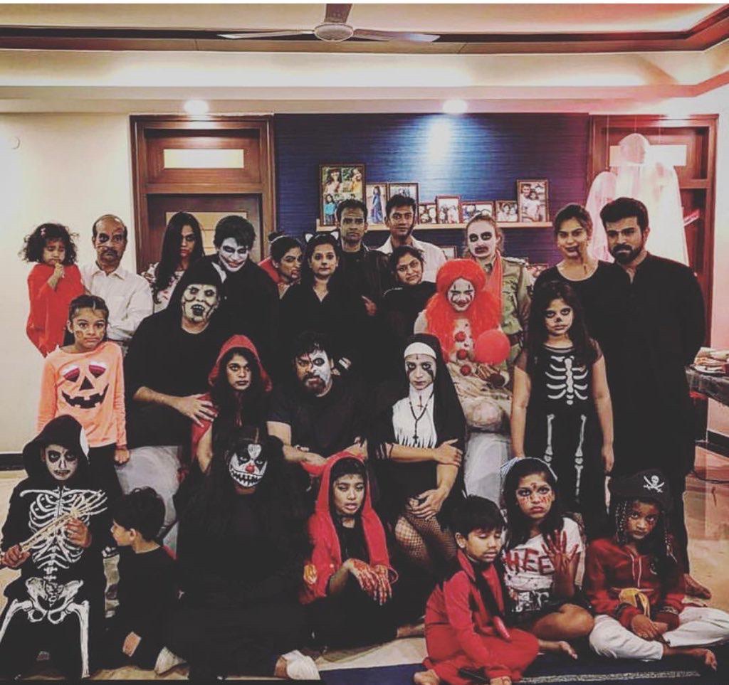 Must Watch Pic - Mega family Halloween