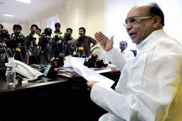 Tickets effect: Former minister resigns to Congress