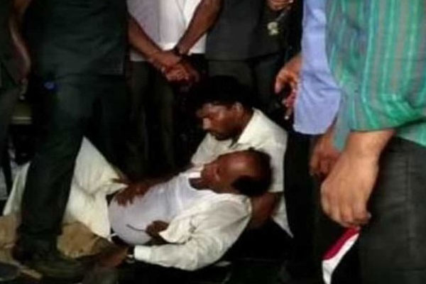 TDP leader murdered in Tadipathri - Kodela attacked