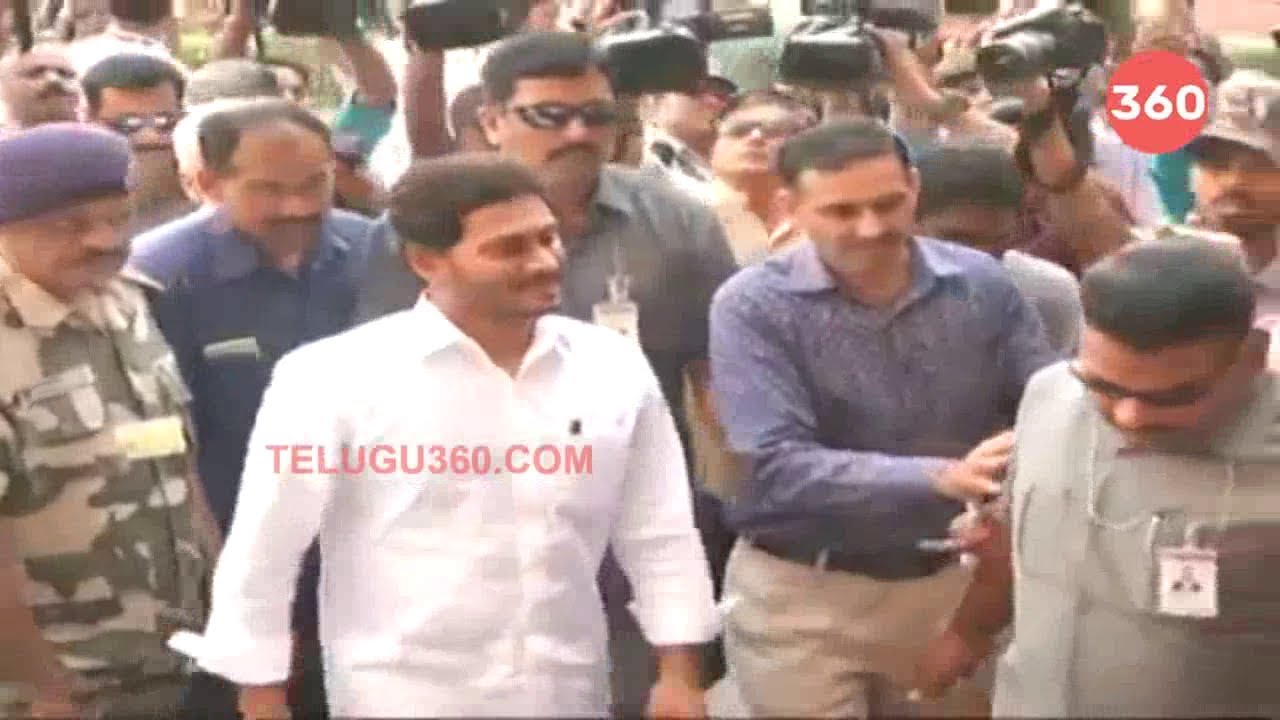 Video: YS Jagan Meets Amit Shah In New Delhi