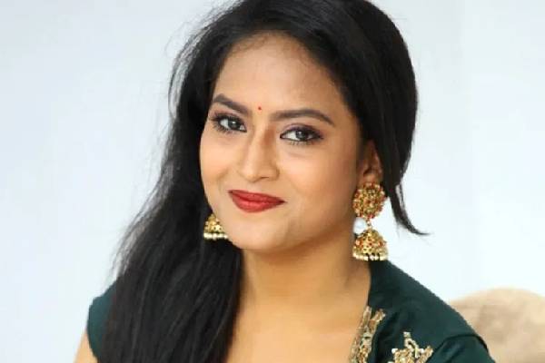 TV actress Sravani ends life, family blames Devaraj Reddy