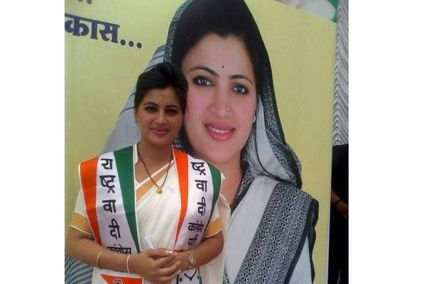 Bombay HC cancels ex-filmstar, MP Navneet Kaur Rana's caste certificate