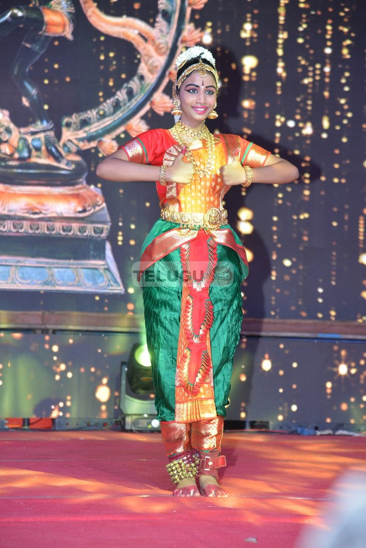 AVAK Pre Release Event Set 1