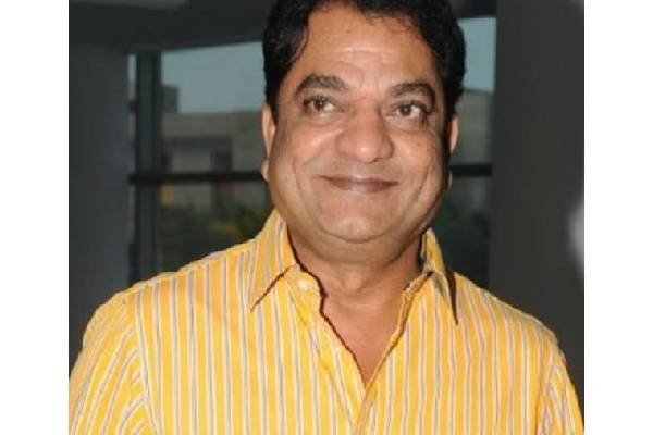 Veteran director to launch his son - Telugu360