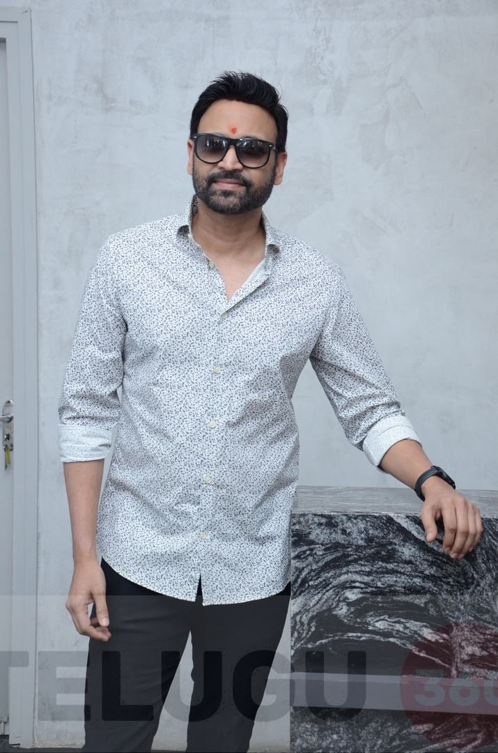 Hero Sumanth 's Vaarahi Movie Opening photos - Telugu 360