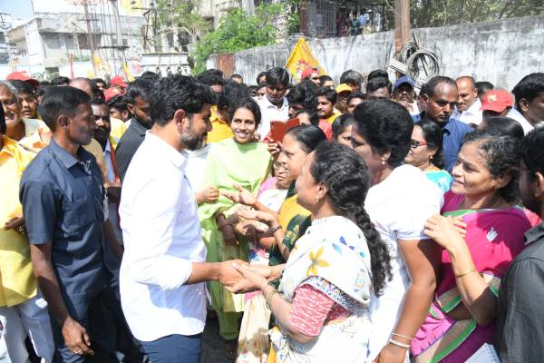 Lokesh promises to revive schemes