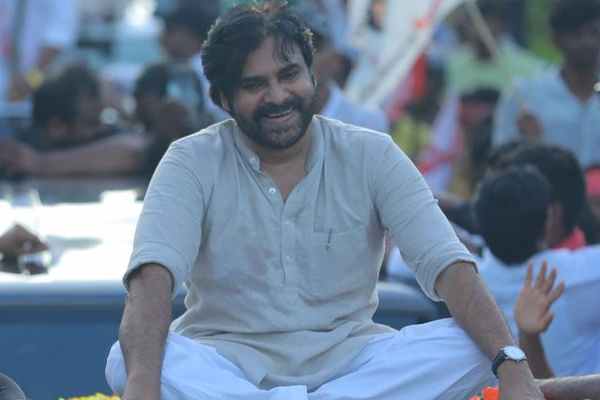Pawan Kalyan lauds Prabhas and Mahesh Babu - Telugu360