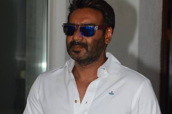 Ajay Devgn invests Rs 45 Cr in Mumbai - Telugu360 Ajay Devgn invests Rs 45 Cr in Mumbai - Telugu360