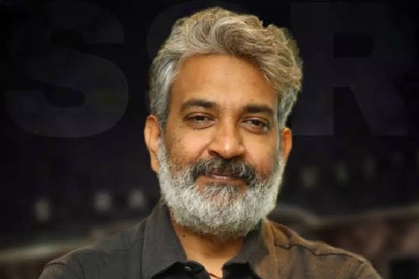SS Rajamouli takes a Devotional Break - Telugu 360
