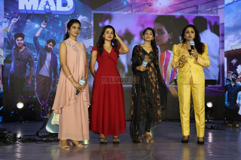 MAD Character Introduction Event