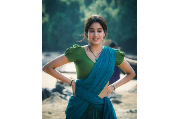 Janhvi Kapoor as Thangam in Devara