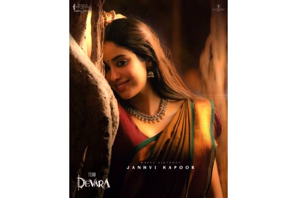 'Devara' Janhvi Kapoor Bday Poster: Thangam Captivates in traditional ...