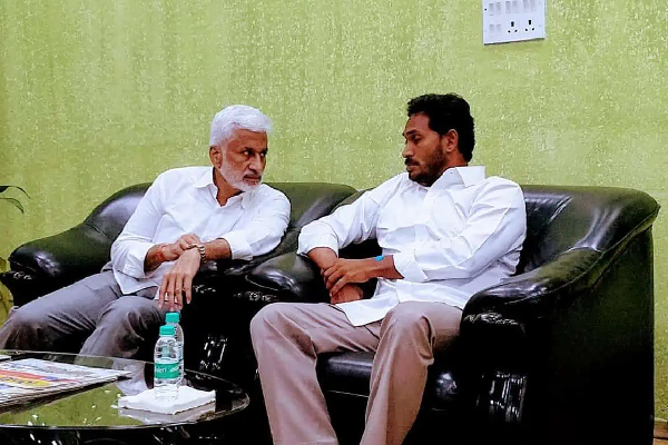 Is Sajjala behind the Vijay Sai and Jagan rivalry? - Telugu360