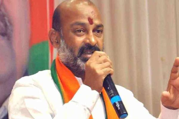 Is Bandi Sanjay aware of his Ministry? - Telugu 360