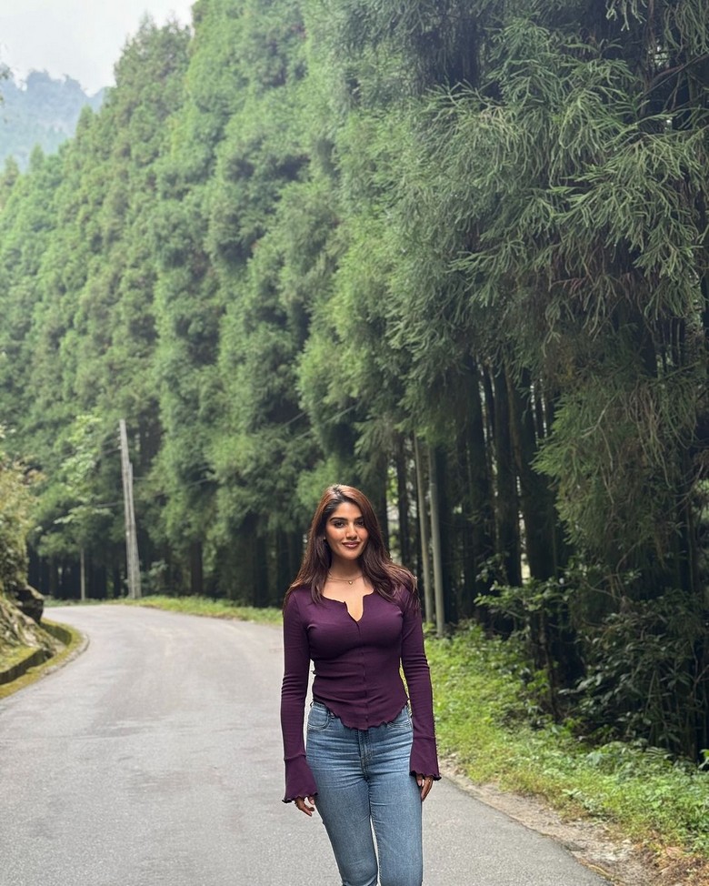 Kalpana Sharma's Sikkim Photoshoot - Telugu360