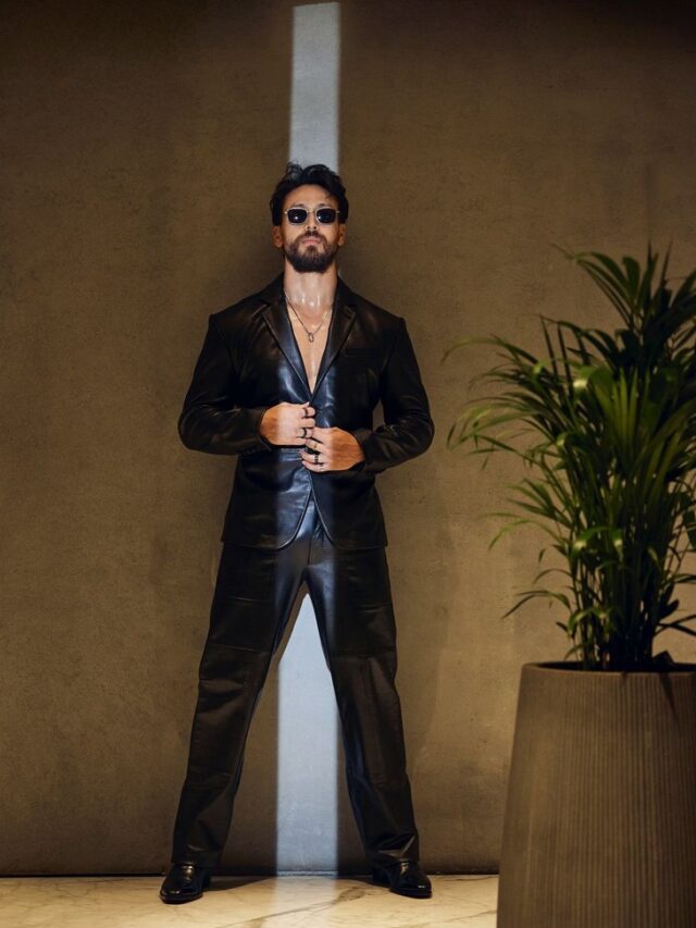 Tiger Shroff stuns in all black - Telugu360