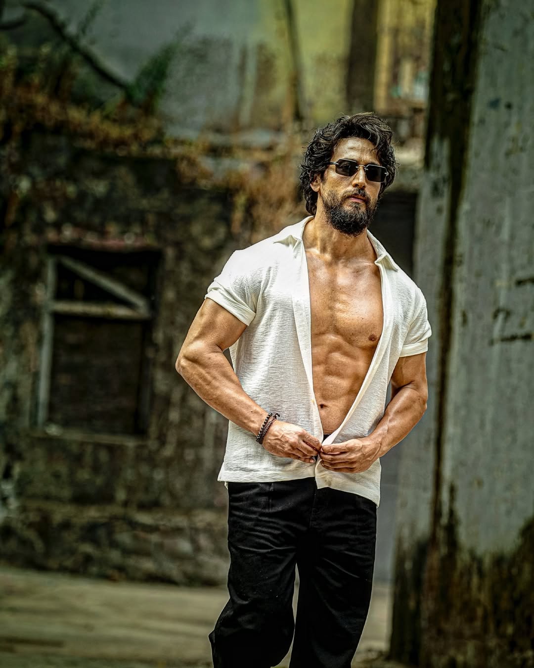 Tiger Shroff's Perfect Body - Telugu360