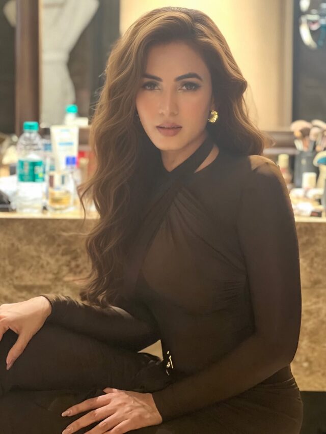 Sonal Chauhan Brown Chocolate Love - Telugu360