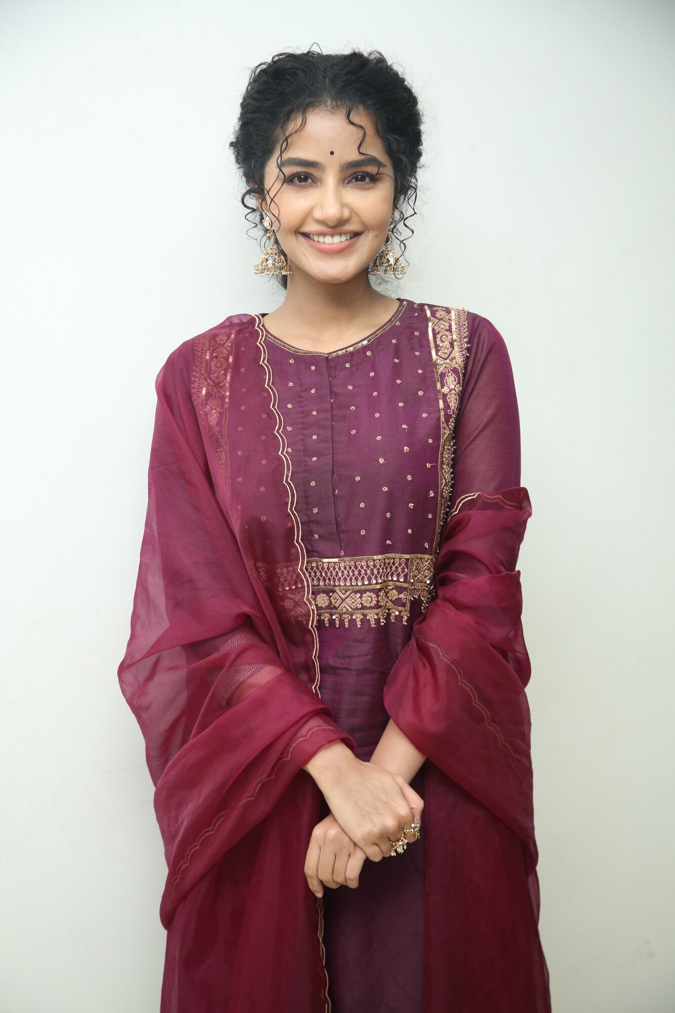 Anupama Parameshwaran In Paradha Movie Promotions - Telugu360