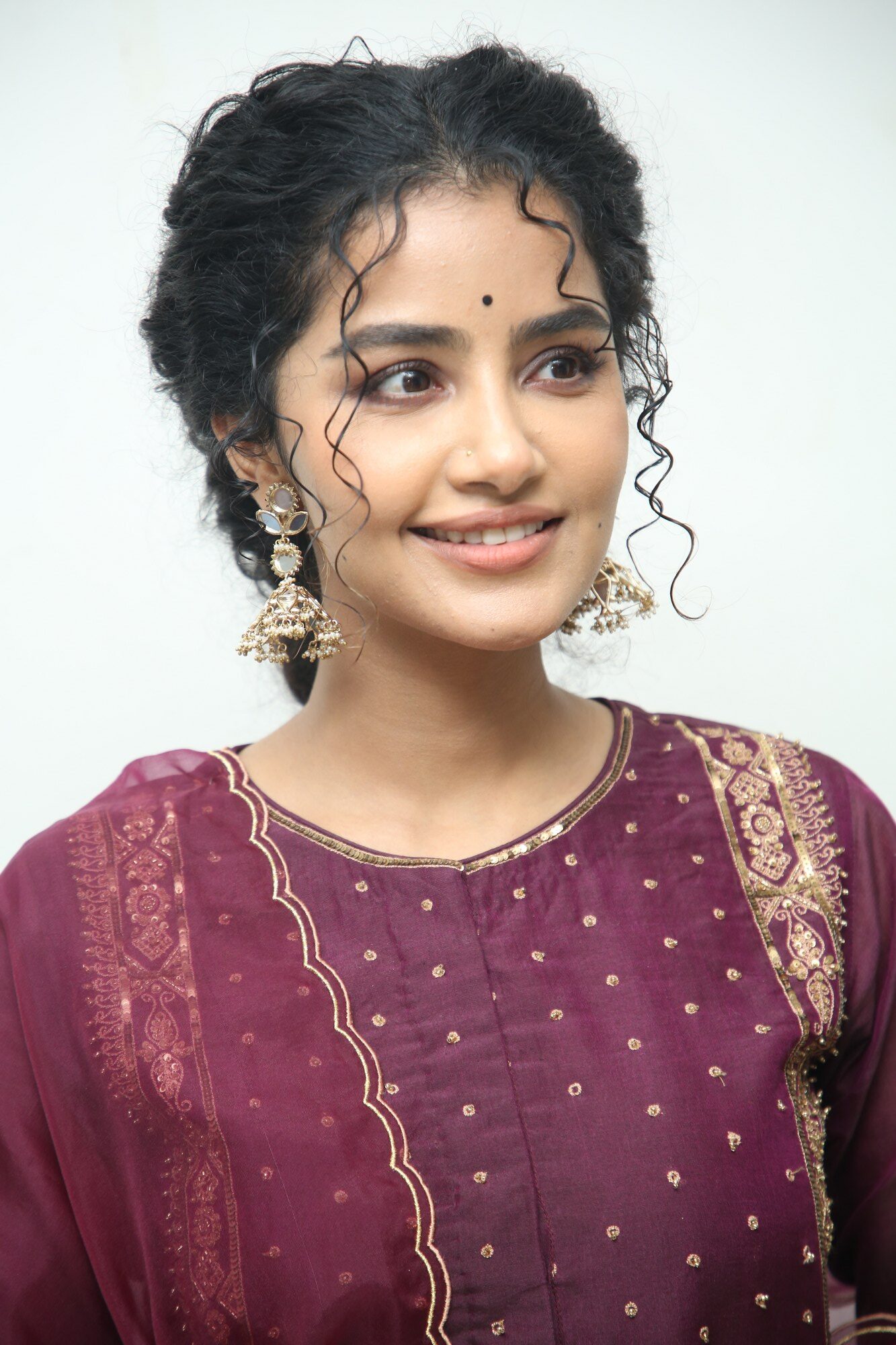 Anupama Parameshwaran In Paradha Movie Promotions - Telugu360