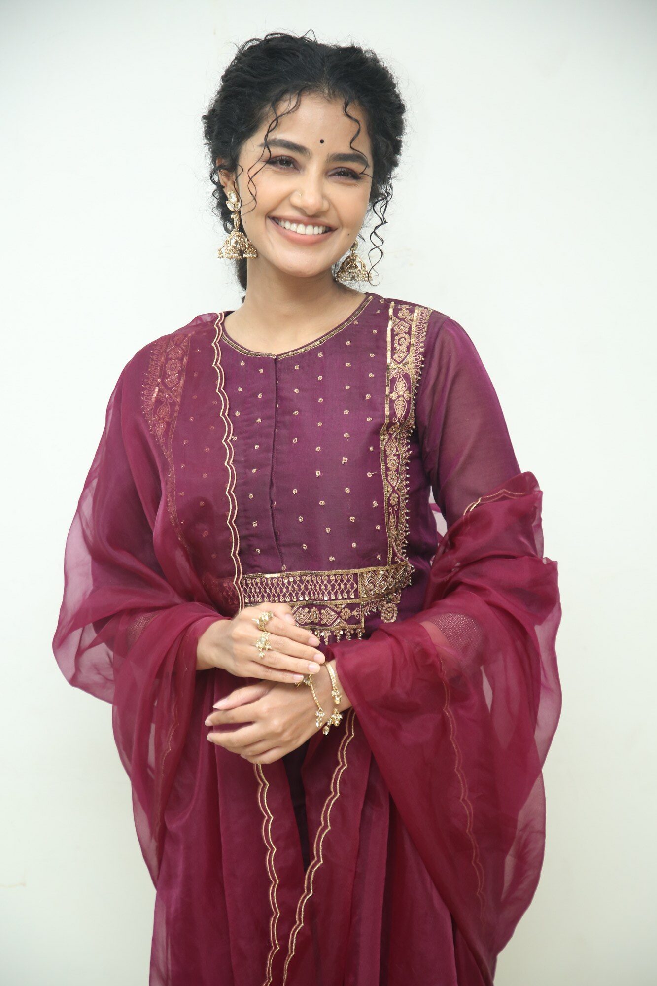 Anupama Parameshwaran In Paradha Movie Promotions - Telugu360